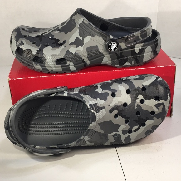 CROCS | Shoes | Nwt Crocs Classic Camo Clog Unisex Sizes Mens 8 Womens ...